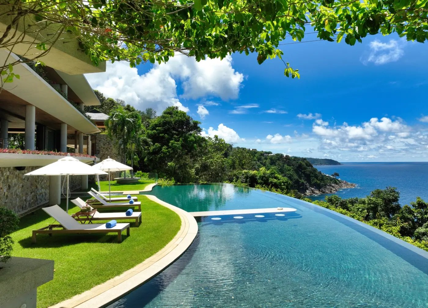 Villa Cascade - Elegant Beachfront Luxury Villa in Phuket